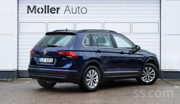 Blue Volkswagen Tiguan 2018 in Riga, with an engine capacity of 2.00 L and mileage of 163 thousand km for 16950 €, photo 4 on AUTOMOTO.COM.LV
