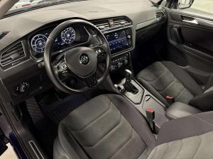 Zils Volkswagen Tiguan 2018 Marijampole, ar dzinēja tilpumu 1.97 L un nobraukumu 84 tūkst. km par 22700 €, foto 2 vietnē AUTOMOTO.COM.LV
