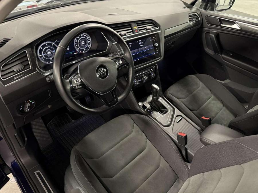 Zils Volkswagen Tiguan 2018 Marijampole, ar dzinēja tilpumu 1.97 L un nobraukumu 84 tūkst. km par 22700 €, foto 2 vietnē AUTOMOTO.COM.LV