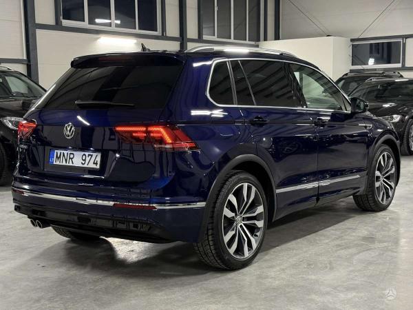 Blue Volkswagen Tiguan 2018 in Marijampole, with an engine capacity of 1.97 L and mileage of 84 thousand km for 22700 €, photo 8 on AUTOMOTO.COM.LV