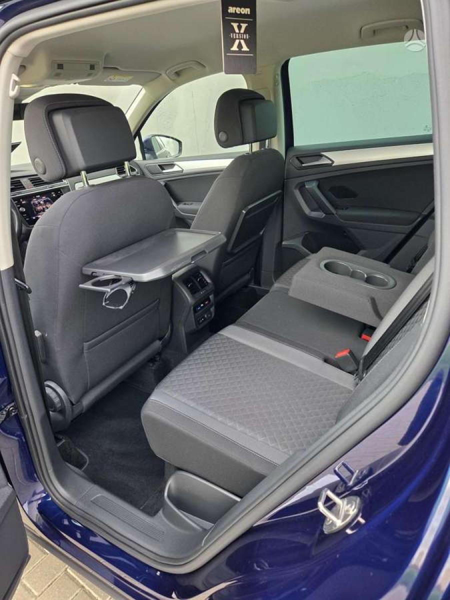 Blue Volkswagen Tiguan 2018 in Klaipeda, with an engine capacity of 1.97 L and mileage of 207 thousand km for 16750 €, photo 6 on AUTOMOTO.COM.LV