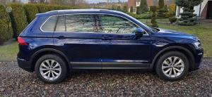 Blue Volkswagen Tiguan 2018 in Jurbarkas, with an engine capacity of 1.97 L and mileage of 209 thousand km for 16999 €, photo 3 on AUTOMOTO.COM.LV