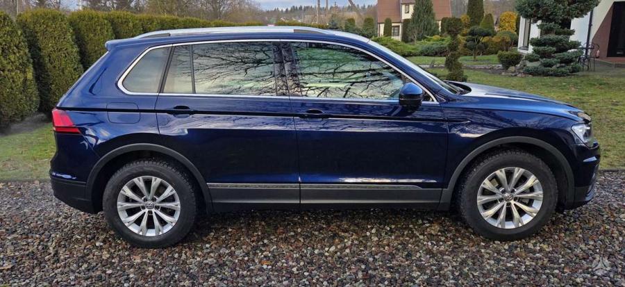 Blue Volkswagen Tiguan 2018 in Jurbarkas, with an engine capacity of 1.97 L and mileage of 209 thousand km for 16999 €, photo 18 on AUTOMOTO.COM.LV