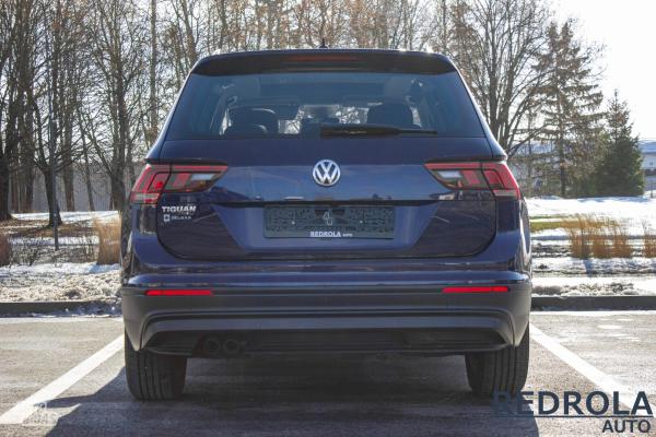Zils Volkswagen Tiguan 2018 Kauņa, ar dzinēja tilpumu 2.00 L un nobraukumu 216 tūkst. km par 16400 €, foto 5 vietnē AUTOMOTO.COM.LV