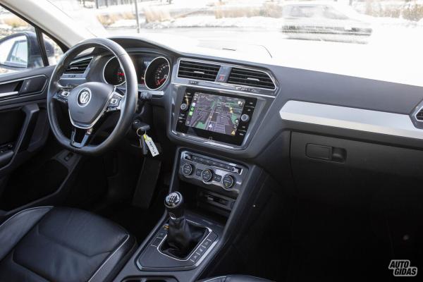 Zils Volkswagen Tiguan 2018 Kauņa, ar dzinēja tilpumu 2.00 L un nobraukumu 216 tūkst. km par 16400 €, foto 9 vietnē AUTOMOTO.COM.LV