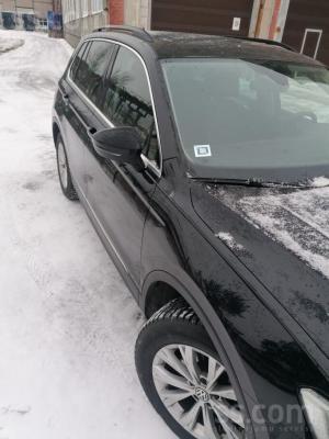 Blue Volkswagen Tiguan 2018 in Riga, with an engine capacity of 2.00 L and mileage of 330 thousand km for 10500 €, photo 6 on AUTOMOTO.COM.LV