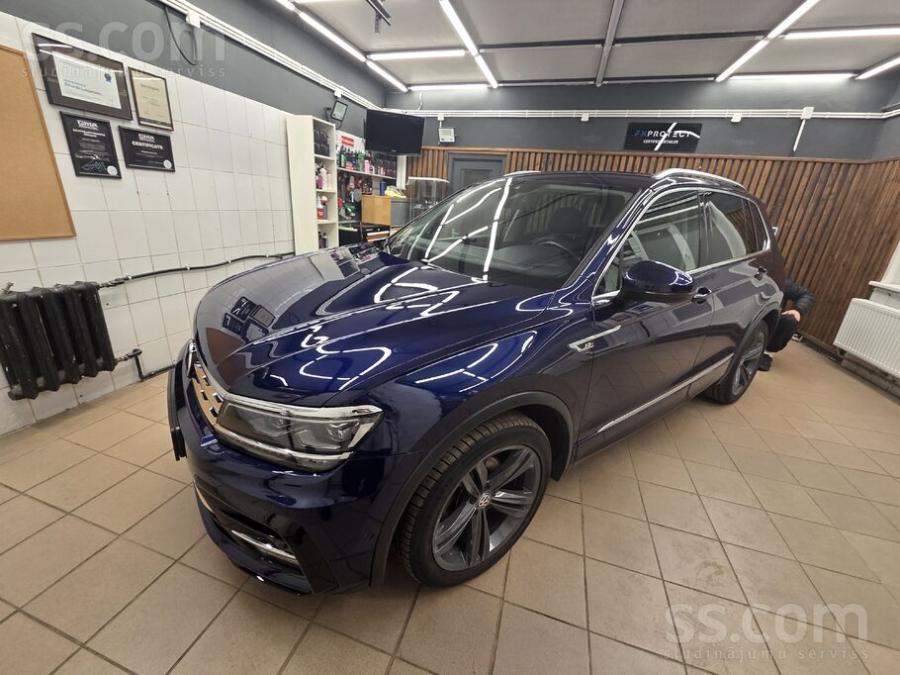 Zils Volkswagen Tiguan 2018 Daugavpils, ar dzinēja tilpumu 2.00 L un nobraukumu 137 tūkst. km par 21500 €, foto 1 vietnē AUTOMOTO.COM.LV