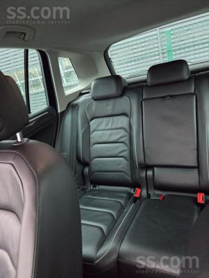 Zils Volkswagen Tiguan 2018 Daugavpils, ar dzinēja tilpumu 2.00 L un nobraukumu 137 tūkst. km par 21500 €, foto 14 vietnē AUTOMOTO.COM.LV