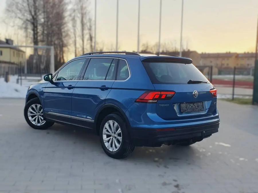 Zils Volkswagen Tiguan 2018 Jelgava, ar dzinēja tilpumu 1.40 L un nobraukumu 220 tūkst. km par 12990 €, foto 5 vietnē AUTOMOTO.COM.LV