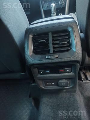 Zils Volkswagen Tiguan 2018 Rīga, ar dzinēja tilpumu 2.00 L un nobraukumu 174 tūkst. km par 16500 €, foto 6 vietnē AUTOMOTO.COM.LV