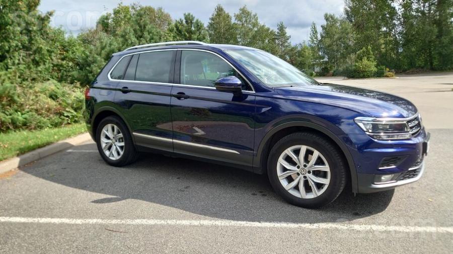 Blue Volkswagen Tiguan 2018 in Riga, with an engine capacity of 2.00 L and mileage of 186 thousand km for 15500 €, photo 3 on AUTOMOTO.COM.LV