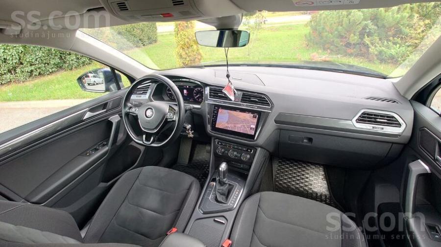 Blue Volkswagen Tiguan 2018 in Riga, with an engine capacity of 2.00 L and mileage of 186 thousand km for 15500 €, photo 10 on AUTOMOTO.COM.LV