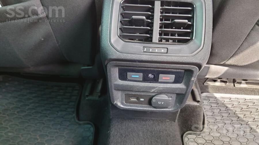 Blue Volkswagen Tiguan 2018 in Riga, with an engine capacity of 2.00 L and mileage of 186 thousand km for 15500 €, photo 21 on AUTOMOTO.COM.LV