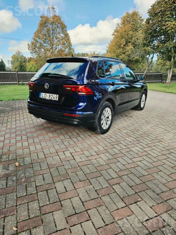 Blue Volkswagen Tiguan 2018 in Rezekne, with an engine capacity of 2.00 L and mileage of 199 thousand km for 13000 €, photo 3 on AUTOMOTO.COM.LV