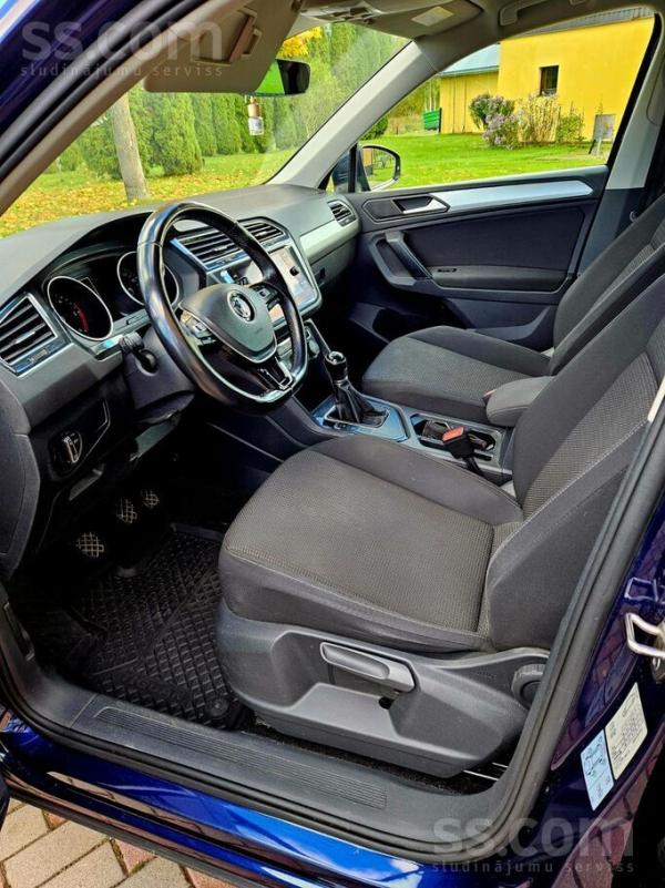 Blue Volkswagen Tiguan 2018 in Rezekne, with an engine capacity of 2.00 L and mileage of 199 thousand km for 13000 €, photo 6 on AUTOMOTO.COM.LV