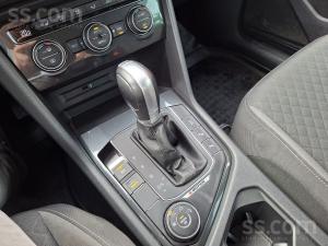 Zils Volkswagen Tiguan 2019 Daugavpils, ar dzinēja tilpumu 2.00 L un nobraukumu 92 tūkst. km par 18700 €, foto 20 vietnē AUTOMOTO.COM.LV