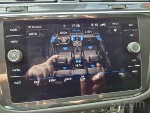 Zils Volkswagen Tiguan 2019 Daugavpils, ar dzinēja tilpumu 2.00 L un nobraukumu 92 tūkst. km par 18700 €, foto 22 vietnē AUTOMOTO.COM.LV