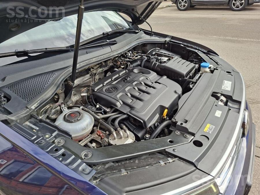 Zils Volkswagen Tiguan 2019 Daugavpils, ar dzinēja tilpumu 2.00 L un nobraukumu 92 tūkst. km par 18700 €, foto 24 vietnē AUTOMOTO.COM.LV