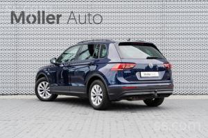 Blue Volkswagen Tiguan 2019 in Riga, with an engine capacity of 2.00 L and mileage of 123 thousand km for 17850 €, photo 4 on AUTOMOTO.COM.LV