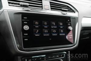Blue Volkswagen Tiguan 2019 in Riga, with an engine capacity of 2.00 L and mileage of 123 thousand km for 17850 €, photo 13 on AUTOMOTO.COM.LV
