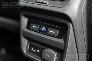 Blue Volkswagen Tiguan 2019 in Riga, with an engine capacity of 2.00 L and mileage of 123 thousand km for 17850 €, photo 21 on AUTOMOTO.COM.LV