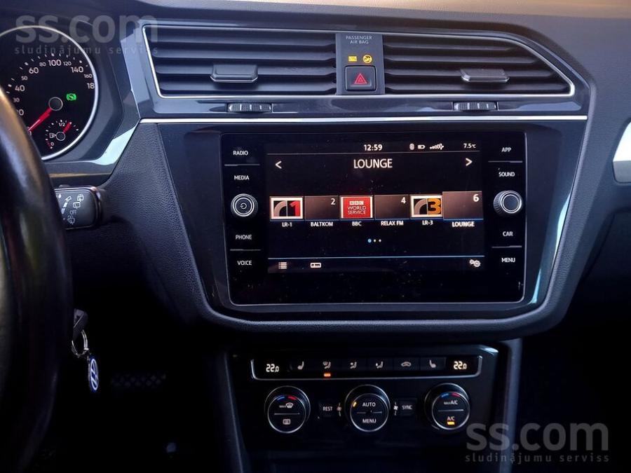 Zils Volkswagen Tiguan 2019 Rīga, ar dzinēja tilpumu 2.00 L un nobraukumu 156 tūkst. km par 14100 €, foto 11 vietnē AUTOMOTO.COM.LV