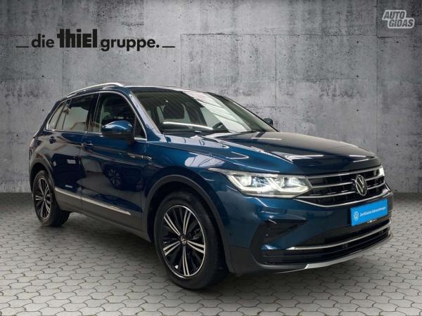 Blue Volkswagen Tiguan 2020 in Kaunas, with an engine capacity of 2.00 L and mileage of 64 thousand km for 30290 €, photo 3 on AUTOMOTO.COM.LV