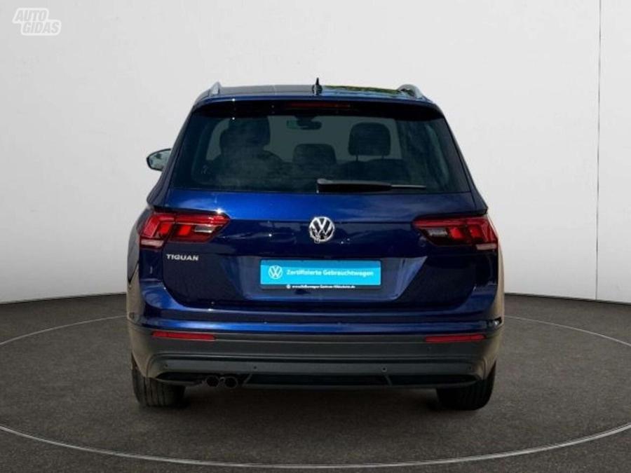 Zils Volkswagen Tiguan 2020 Kauņa, ar dzinēja tilpumu 1.50 L un nobraukumu 54 tūkst. km par 26098 €, foto 4 vietnē AUTOMOTO.COM.LV