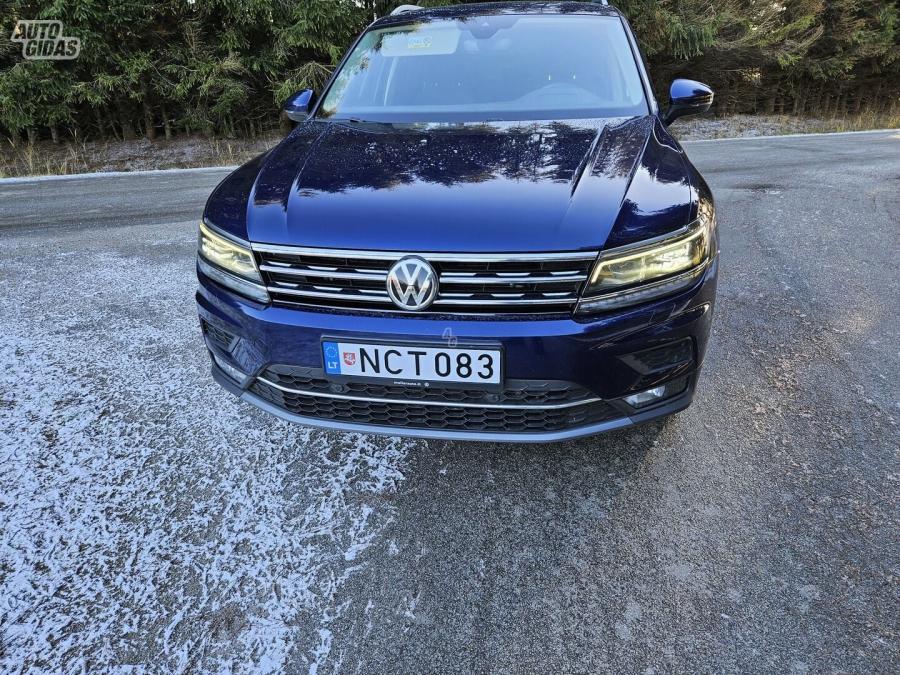 Zils Volkswagen Tiguan 2020 Panevēža, ar dzinēja tilpumu 2.00 L un nobraukumu 160 tūkst. km par 18900 €, foto 2 vietnē AUTOMOTO.COM.LV