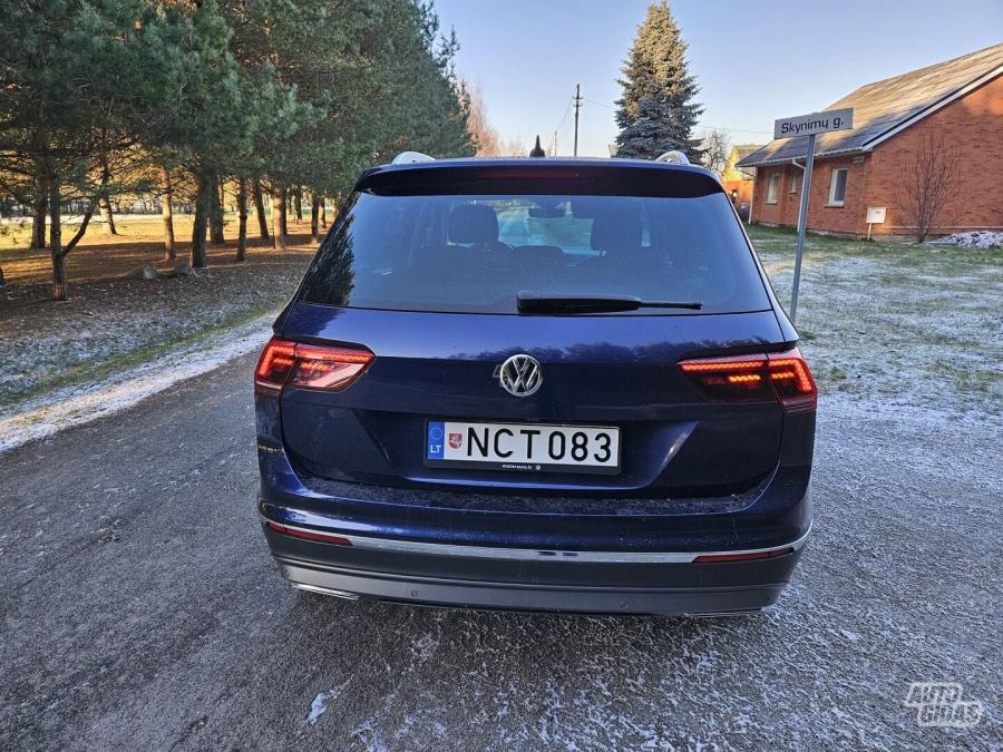 Zils Volkswagen Tiguan 2020 Panevēža, ar dzinēja tilpumu 2.00 L un nobraukumu 160 tūkst. km par 18900 €, foto 6 vietnē AUTOMOTO.COM.LV