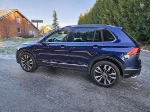 Blue Volkswagen Tiguan 2020 in Panevezys, with an engine capacity of 1.97 L and mileage of 162 thousand km for 18900 €, photo 4 on AUTOMOTO.COM.LV