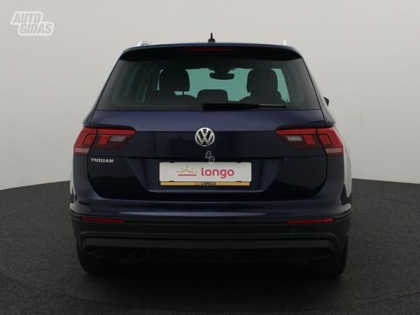 Zils Volkswagen Tiguan 2020 Viļņa, ar dzinēja tilpumu 2.00 L un nobraukumu 140 tūkst. km par 20699 €, foto 5 vietnē AUTOMOTO.COM.LV