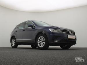 Zils Volkswagen Tiguan 2020 Viļņa, ar dzinēja tilpumu 2.00 L un nobraukumu 140 tūkst. km par 20699 €, foto 11 vietnē AUTOMOTO.COM.LV