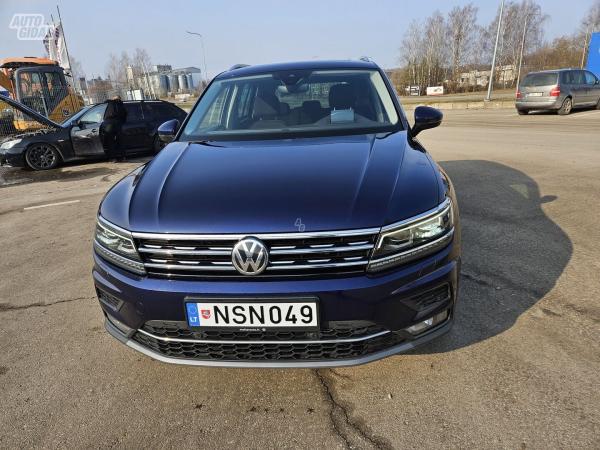Zils Volkswagen Tiguan 2020 Panevēža, ar dzinēja tilpumu 2.00 L un nobraukumu 162 tūkst. km par 18900 €, foto 2 vietnē AUTOMOTO.COM.LV