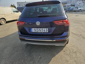 Blue Volkswagen Tiguan 2020 in Panevezys, with an engine capacity of 2.00 L and mileage of 162 thousand km for 18900 €, photo 7 on AUTOMOTO.COM.LV