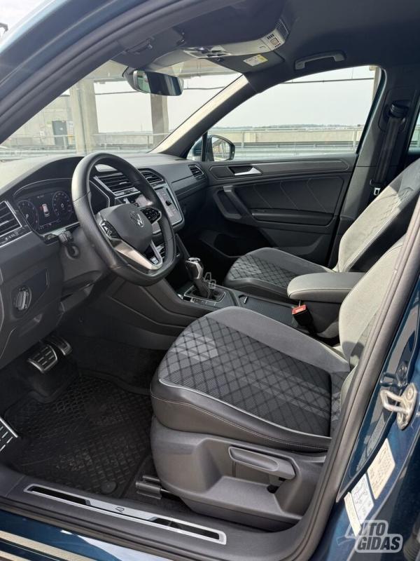 Zils Volkswagen Tiguan 2020 Viļņa, ar dzinēja tilpumu 1.50 L un nobraukumu 77 tūkst. km par 25450 €, foto 10 vietnē AUTOMOTO.COM.LV