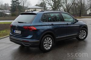 Zils Volkswagen Tiguan 2021 Rīga, ar dzinēja tilpumu 1.50 L un nobraukumu 69 tūkst. km par 21000 €, foto 4 vietnē AUTOMOTO.COM.LV