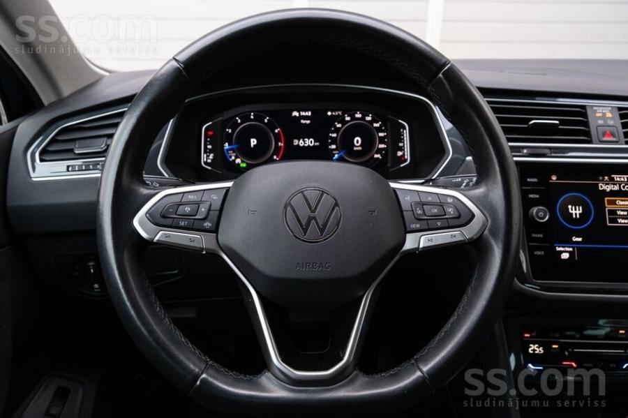 Zils Volkswagen Tiguan 2021 Jelgava, ar dzinēja tilpumu 1.50 L un nobraukumu 150 tūkst. km par 22900 €, foto 21 vietnē AUTOMOTO.COM.LV