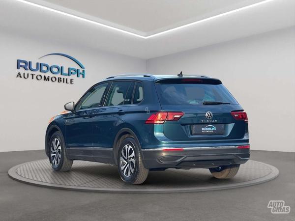 Zils Volkswagen Tiguan 2021 Kauņa, ar dzinēja tilpumu 1.50 L un nobraukumu 45 tūkst. km par 28682 €, foto 5 vietnē AUTOMOTO.COM.LV