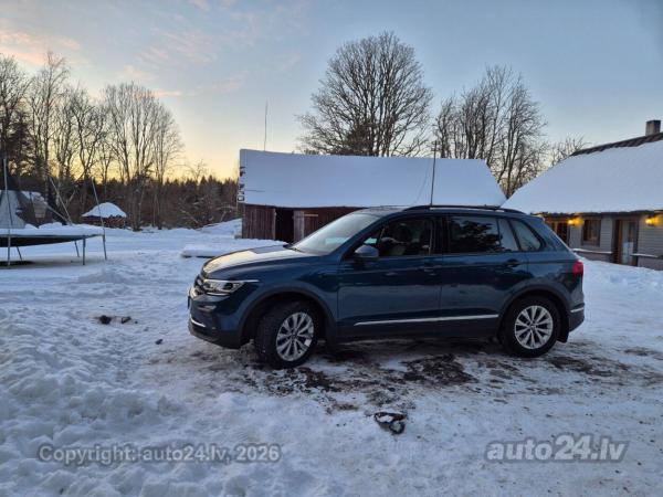 Zils Volkswagen Tiguan 2021 Kuresāre, ar dzinēja tilpumu 1.50 L un nobraukumu 156 tūkst. km par 19900 €, foto 1 vietnē AUTOMOTO.COM.LV
