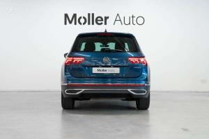 Blue Volkswagen Tiguan 2021 in Vilnius, with an engine capacity of 1.40 L and mileage of 135 thousand km for 23990 €, photo 6 on AUTOMOTO.COM.LV