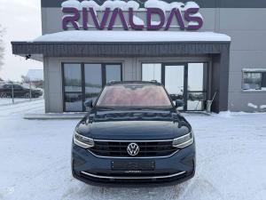 Blue Volkswagen Tiguan 2021 in Siauliai, with an engine capacity of 1.50 L and mileage of 206 thousand km for 18138 €, photo  on AUTOMOTO.COM.LV