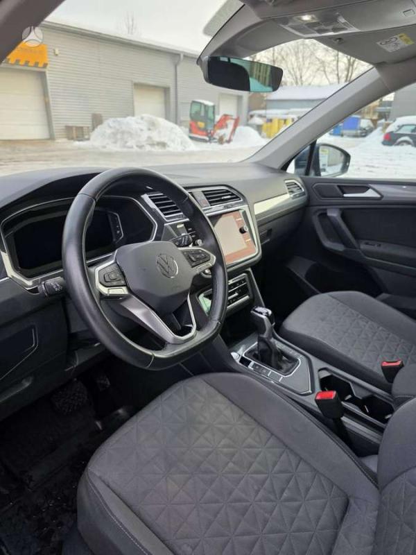 Zils Volkswagen Tiguan 2021 Kauņa, ar dzinēja tilpumu 1.50 L un nobraukumu 93 tūkst. km par 23900 €, foto 7 vietnē AUTOMOTO.COM.LV