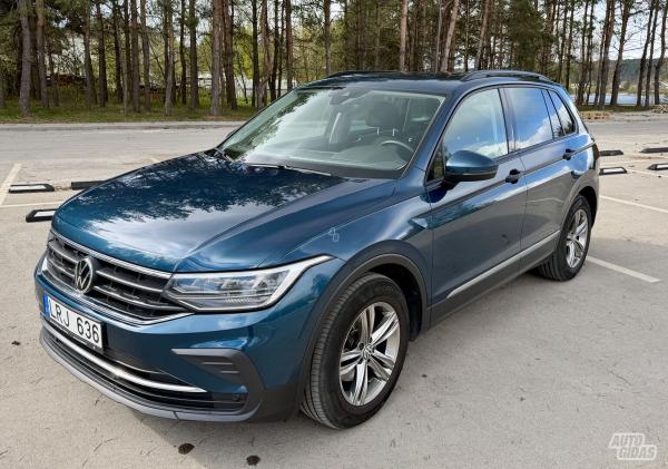 Zils Volkswagen Tiguan 2021 Kauņa, ar dzinēja tilpumu 2.00 L un nobraukumu 175 tūkst. km par 21500 €, foto 1 vietnē AUTOMOTO.COM.LV