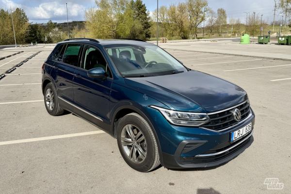 Zils Volkswagen Tiguan 2021 Kauņa, ar dzinēja tilpumu 2.00 L un nobraukumu 175 tūkst. km par 21500 €, foto 3 vietnē AUTOMOTO.COM.LV