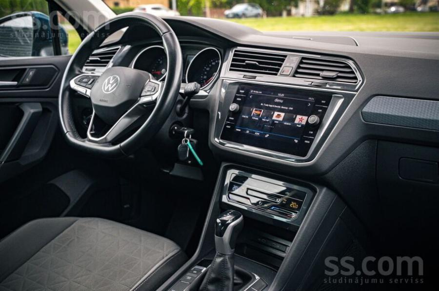 Zils Volkswagen Tiguan 2021 Rīga, ar dzinēja tilpumu 2.00 L un nobraukumu 0 tūkst. km par 18990 €, foto 8 vietnē AUTOMOTO.COM.LV