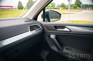 Zils Volkswagen Tiguan 2021 Rīga, ar dzinēja tilpumu 2.00 L un nobraukumu 0 tūkst. km par 18990 €, foto 16 vietnē AUTOMOTO.COM.LV