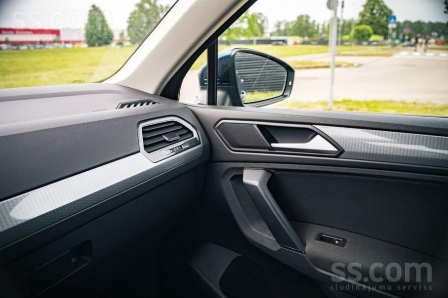 Zils Volkswagen Tiguan 2021 Rīga, ar dzinēja tilpumu 2.00 L un nobraukumu 0 tūkst. km par 18990 €, foto 16 vietnē AUTOMOTO.COM.LV