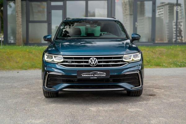 Blue Volkswagen Tiguan 2021 in Vilnius, with an engine capacity of 1.97 L and mileage of 189 thousand km for 23900 €, photo 5 on AUTOMOTO.COM.LV