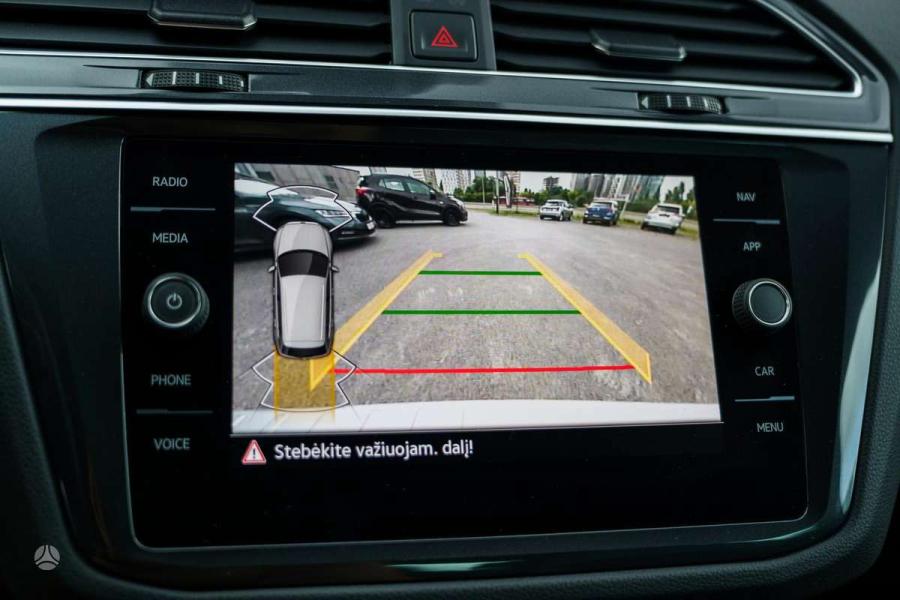 Zils Volkswagen Tiguan 2021 Viļņa, ar dzinēja tilpumu 1.97 L un nobraukumu 189 tūkst. km par 23900 €, foto 44 vietnē AUTOMOTO.COM.LV